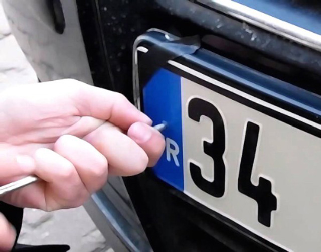 Araç plakası nasıl değiştirilir?